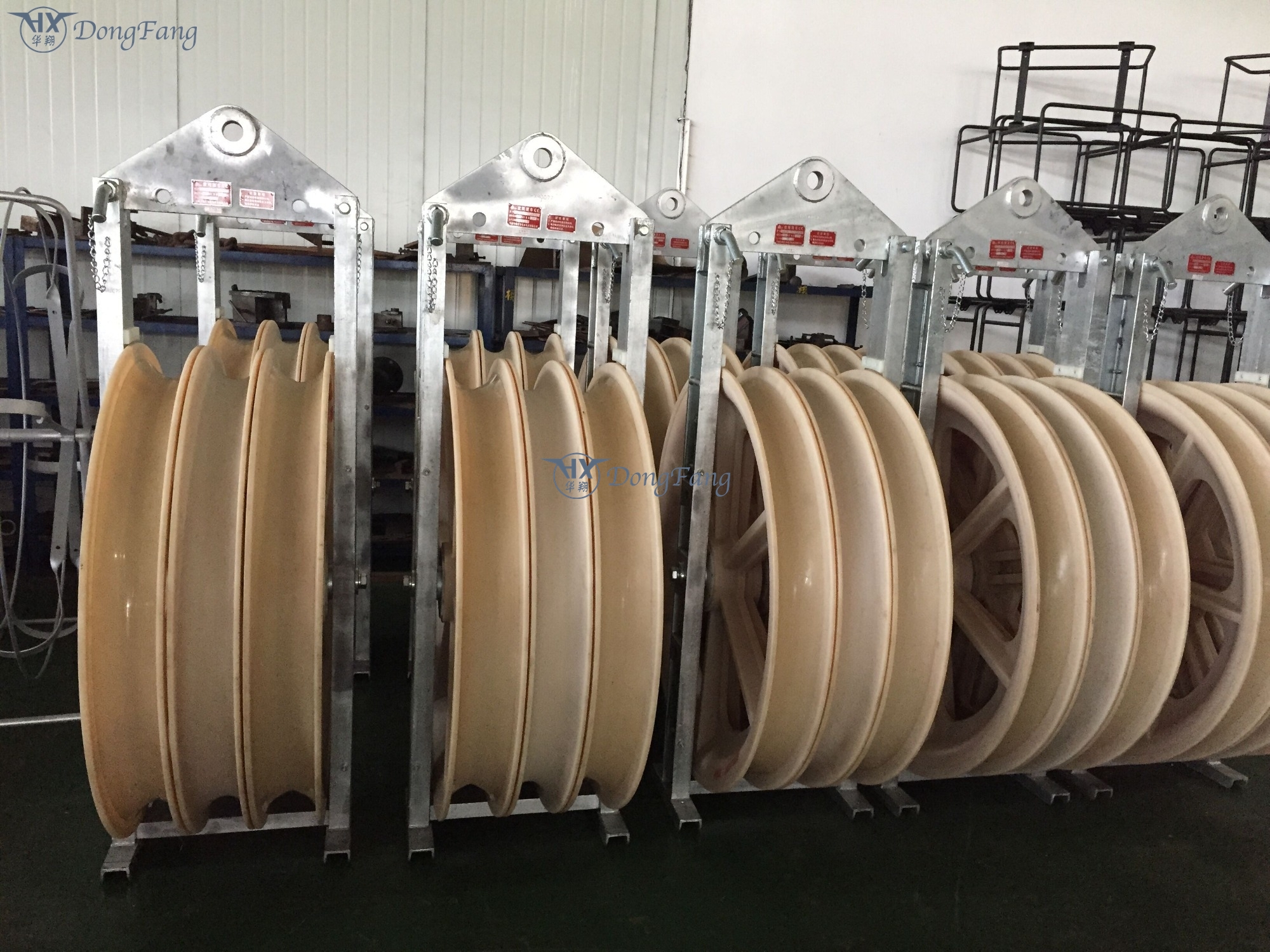 2 Conductors Stringing Blocks with Three sheaves SHSQN822